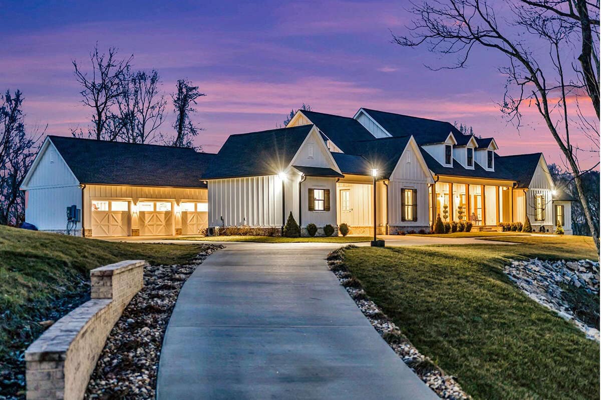 How to Change the Exterior of Your House with Colors & Materials ...