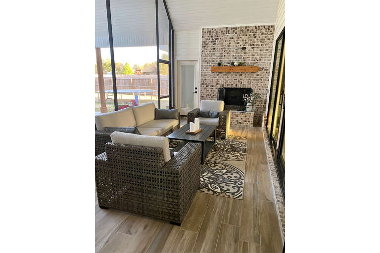 Modern Farmhouse Plan - 5,400 Square Feet, 6 Bedrooms, 4.5 Bathrooms ...