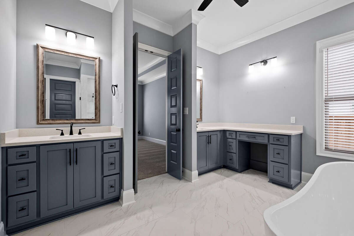 Traditional Plan: 2,682 Square Feet, 3-4 Bedrooms, 2.5 Traditional Plan: 2,682 Square Feet, 3-4 Bedrooms, 2.5
