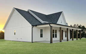 Modern Farmhouse Plan: 2,085 Square Feet, 3 Bedrooms, 2.5 Bathrooms ...