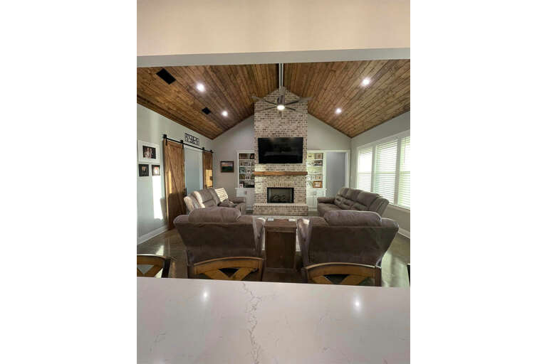 Modern Farmhouse Plan - 2,085 Square Feet, 3 Bedrooms, 2.5 Bathrooms ...