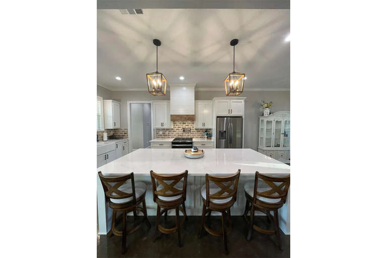 Modern Farmhouse Plan - 2,085 Square Feet, 3 Bedrooms, 2.5 Bathrooms ...