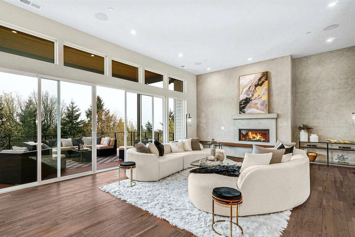 Contemporary Plan: 5,798 Square Feet, 5 Bedrooms, 5 Bathrooms - 4771-00016