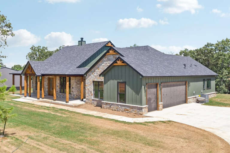 Modern Farmhouse Plan - 2,195 Square Feet, 3 Bedrooms, 2.5 Bathrooms ...