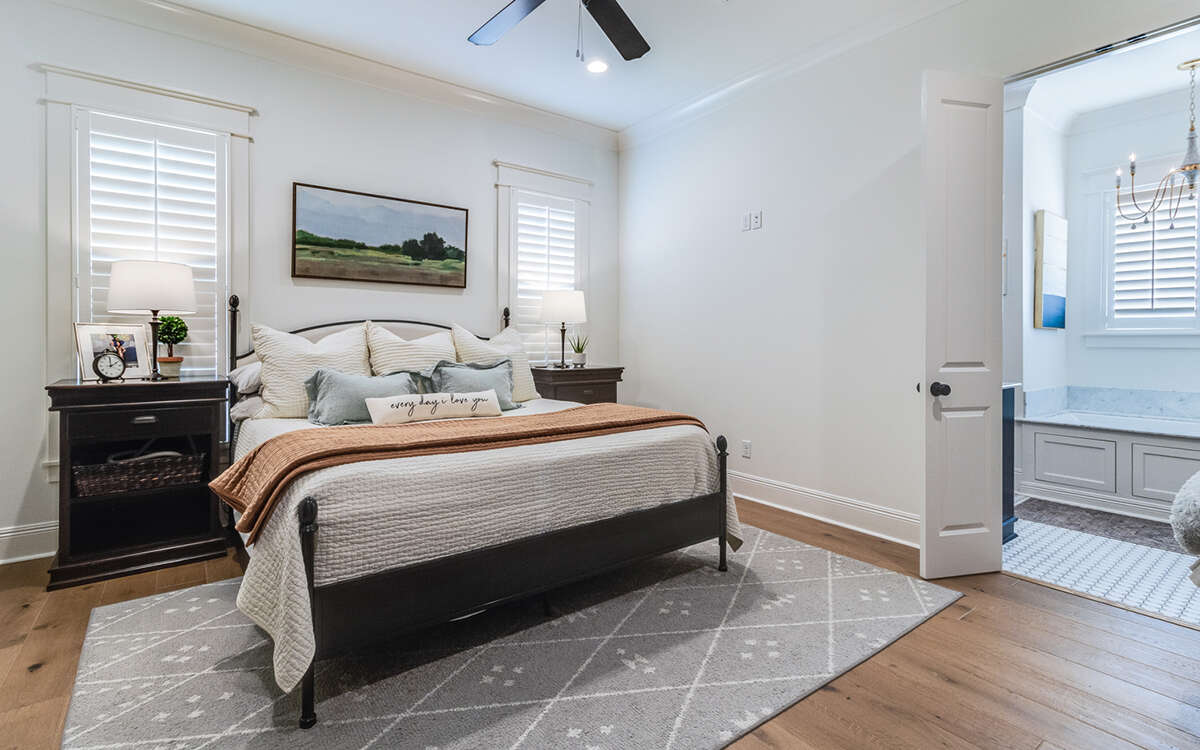 Southern Plan: 2,758 Square Feet, 4 Bedrooms, 2.5 Bathrooms - 2880-00006