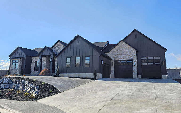 Craftsman Plan - 3,293 Square Feet, 3 Bedrooms, 2.5 Bathrooms | Floor ...