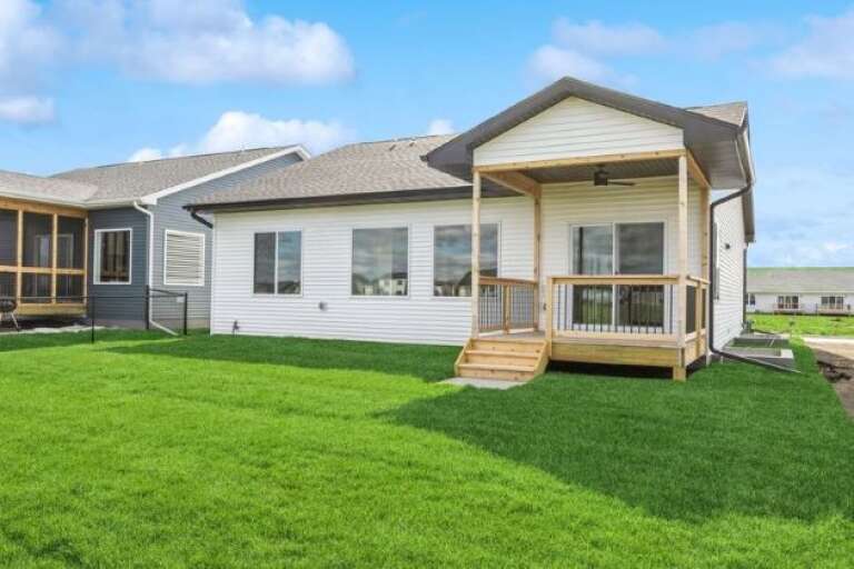 Traditional Plan - 1,216 Square Feet, 2 Bedrooms, 2 Bathrooms | Floor ...
