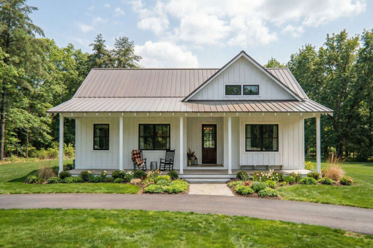 Modern Farmhouse Plan - 971 Square Feet, 2 Bedrooms, 2 Bathrooms ...