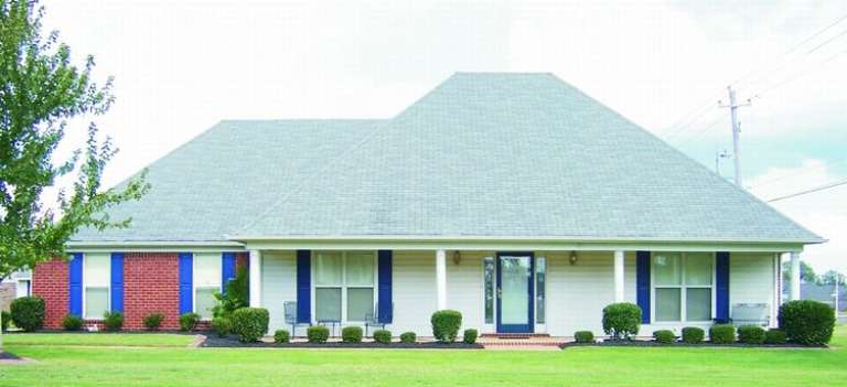 Southern Plan - 2,013 Square Feet, 3 Bedrooms, 2 Bathrooms | Floor Plan ...